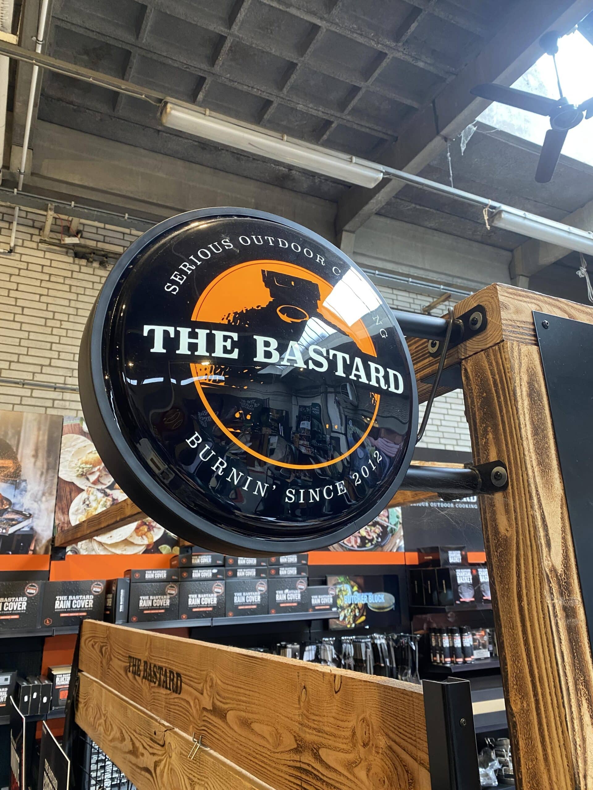 Light Sign The Bastard - BBQ Experience Center